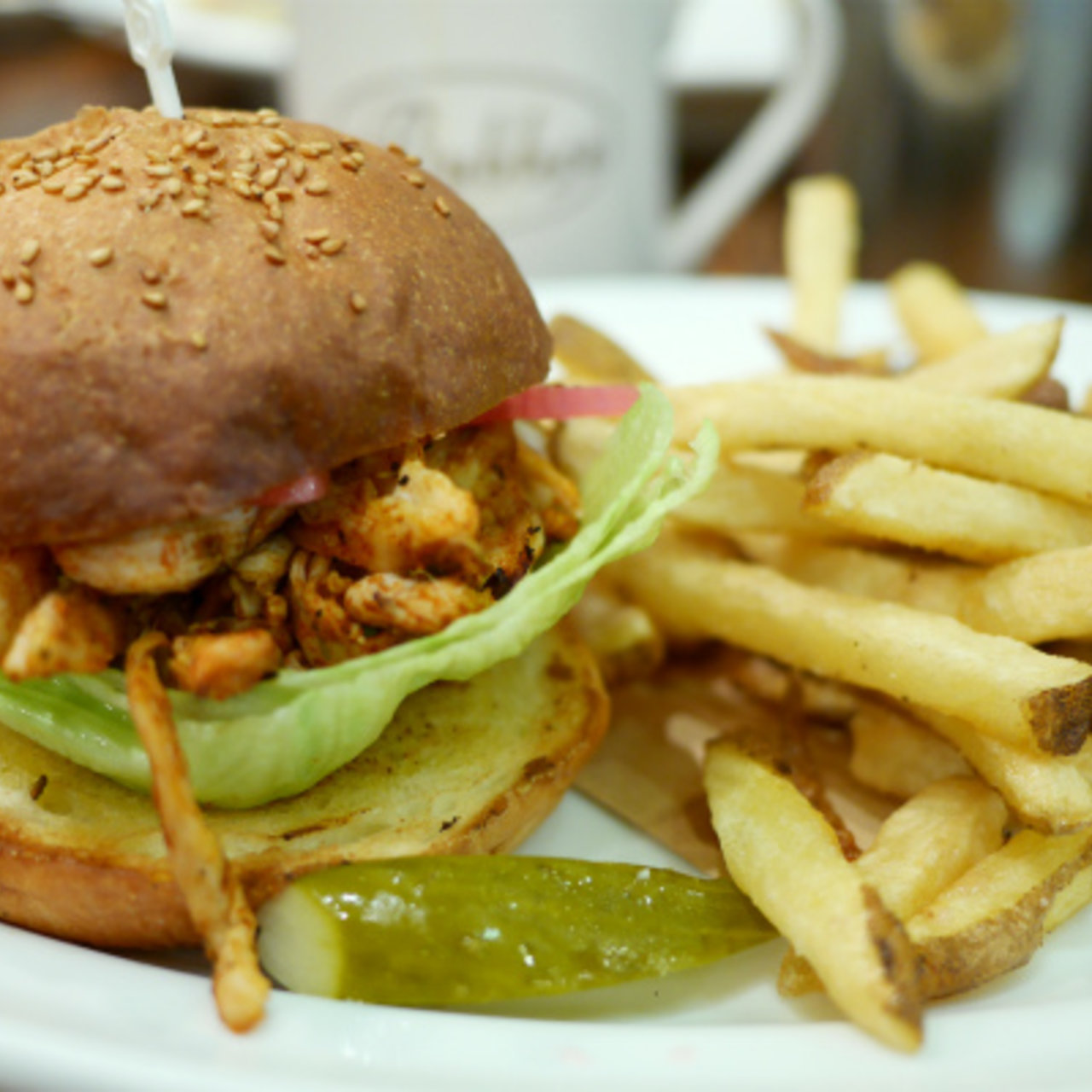 ジャークスパイスチキンサンドイッチ(バビーズ ランドマークプラザ （Bubby's）)の口コミ一覧 | おいしい！が増えるグルメアプリ「SARAH」