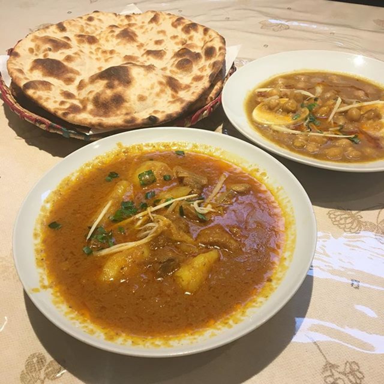 ALU GOSHT,DAL FRY(パキスタン料理 Al Karam（アルカラム）)の口コミ一覧 | おいしい！が増えるグルメアプリ「SARAH」