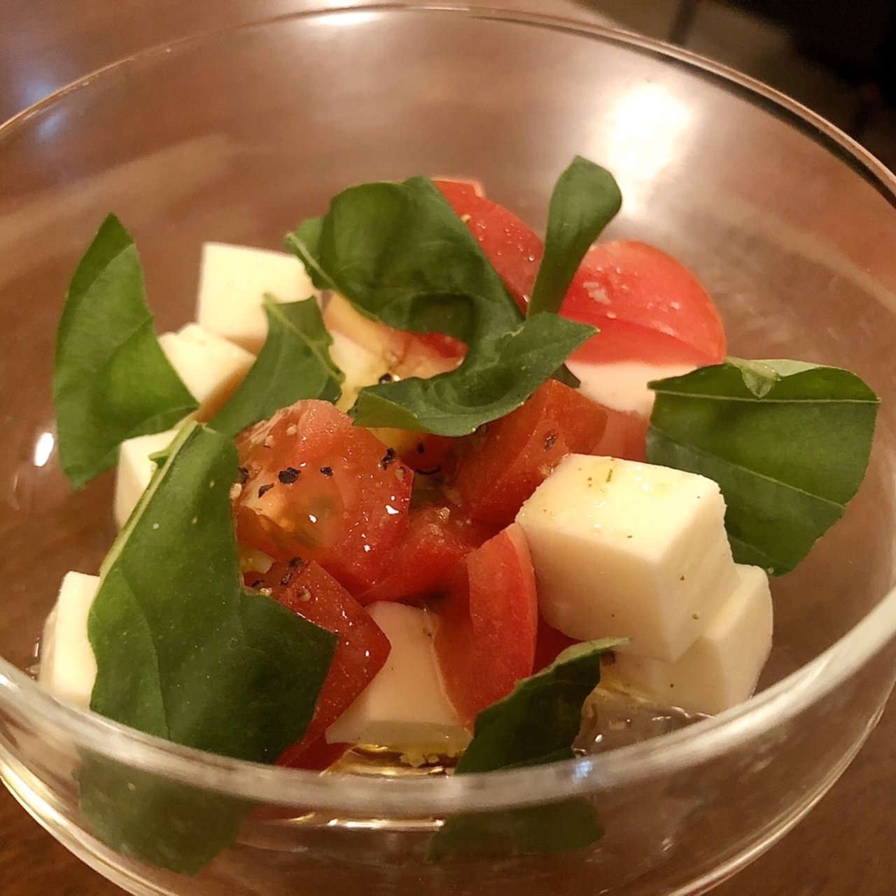 カプレーゼ(チーズ酵房 Parme)の口コミ一覧 | おいしい！が増えるグルメアプリ「SARAH」