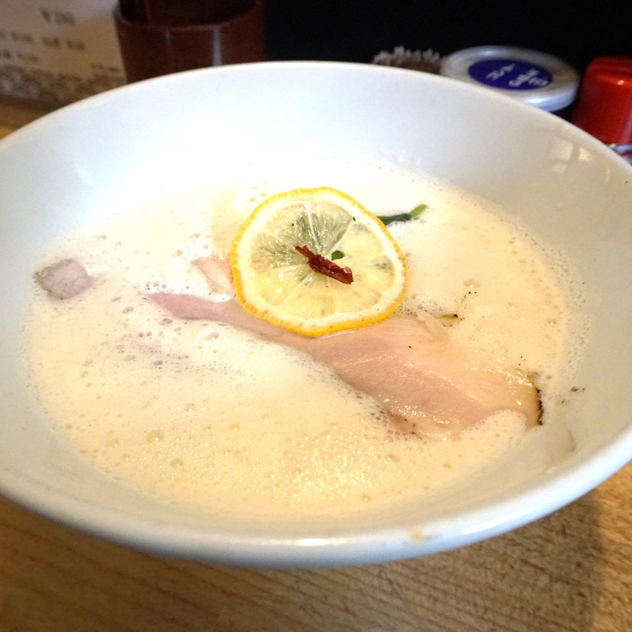 鶏白湯soba(御忍び麺処 nakamuLab.(ナカムラボ))の口コミ一覧 | おいしい！が増えるグルメアプリ「SARAH」