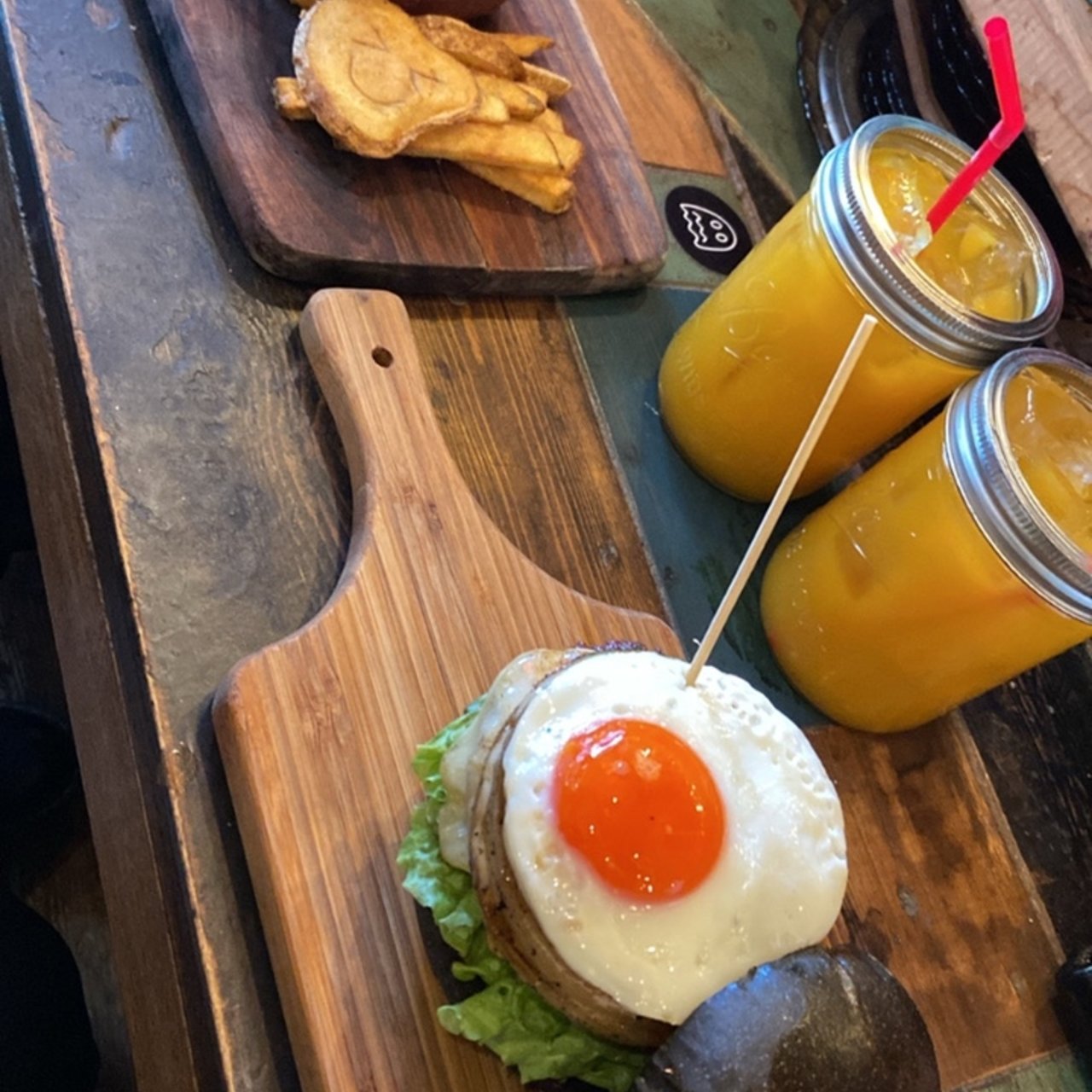 自分で選ぶハンバーガー(ガクヤバーガー （GAKUYA BURGER）)の口コミ一覧 | おいしい！が増えるグルメアプリ「SARAH」