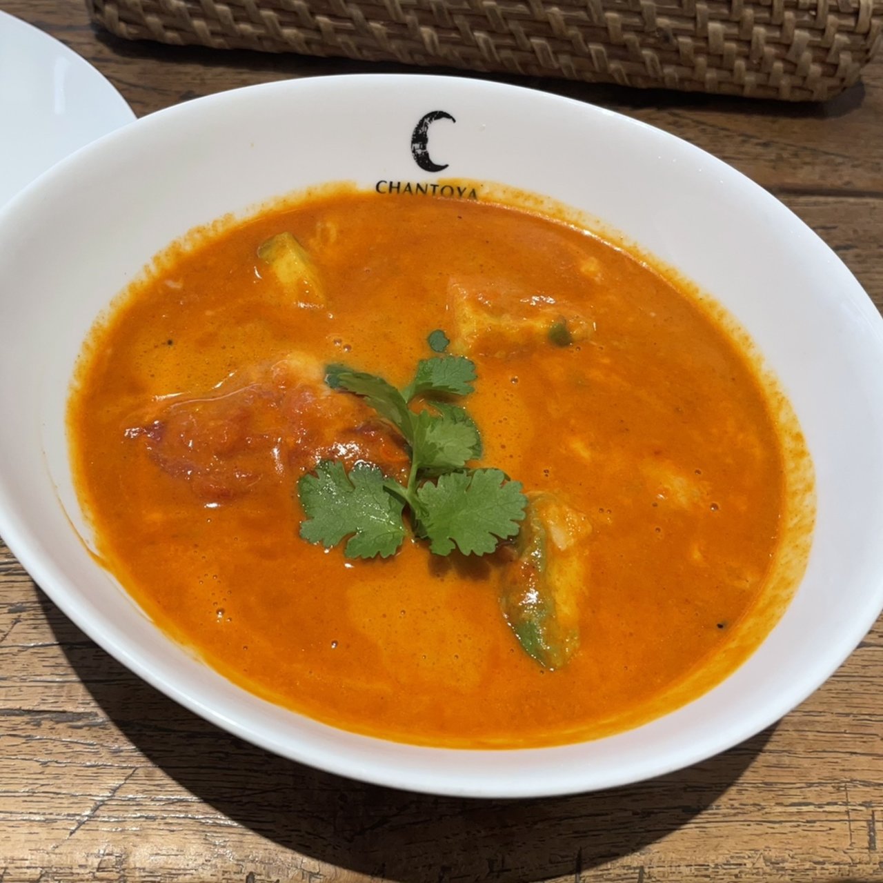 エビとアボカドとトマトのチーズカリー(チャントーヤ ココナッツカリー （CHANTOYA COCONUT CURRY）)の口コミ一覧 ...