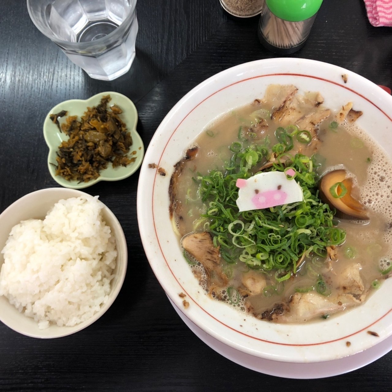 とんこつラーメン(しあわせのらーめん ミゥ )の口コミ一覧 | おいしい！が増えるグルメアプリ「SARAH」