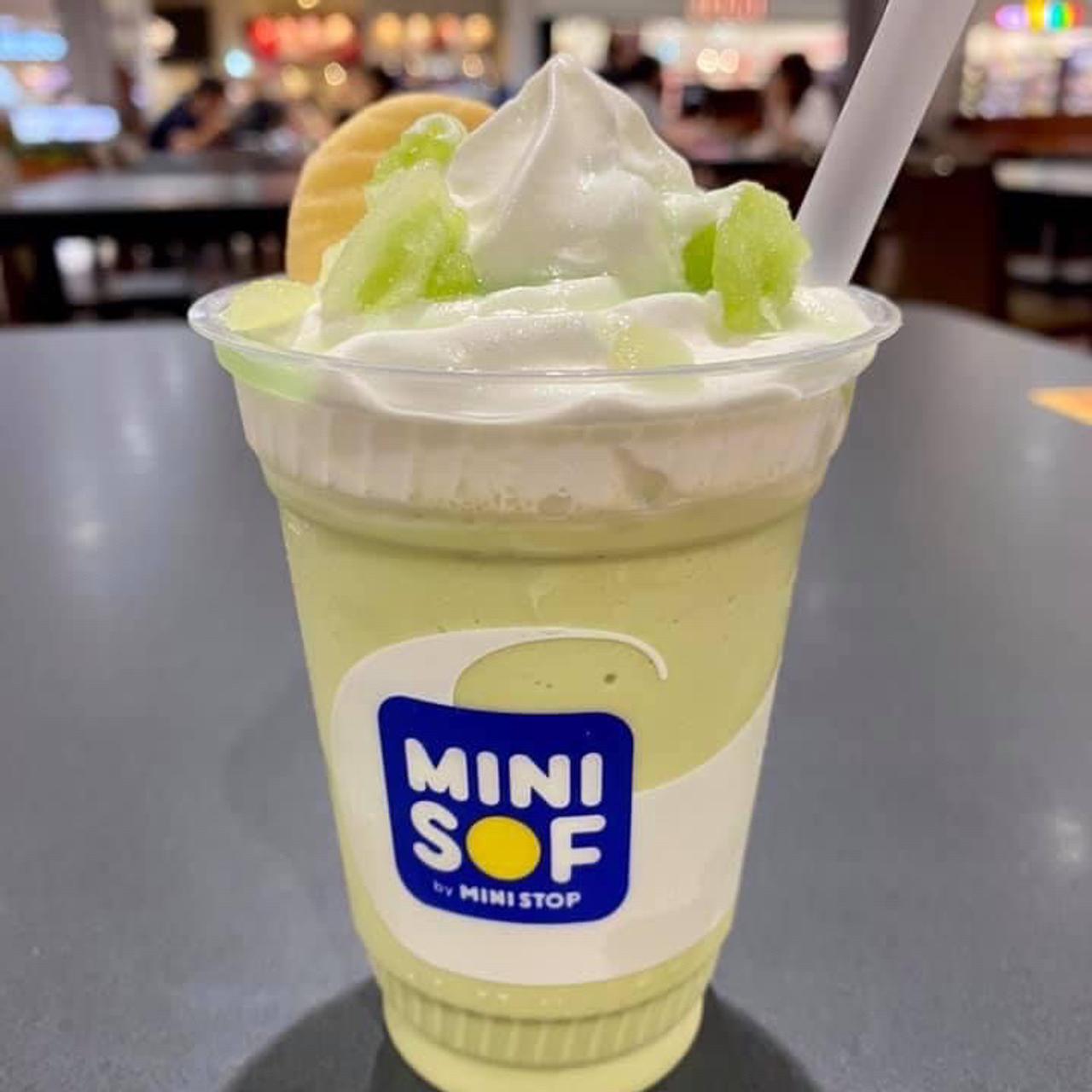 のむソフトクリームパフェ Wメロン(ミニソフ(MINISOF))の口コミ一覧 | おいしい一皿が集まるグルメコミュニティサービス「SARAH」