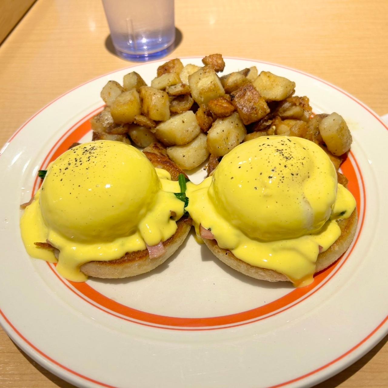 エッグベネディクト(Eggs 'n Things 京都四条店)の口コミ一覧 | おいしい！が増えるグルメアプリ「SARAH」