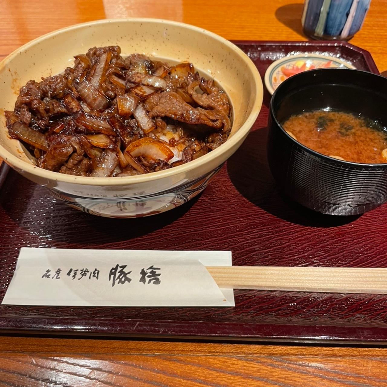 上牛丼(豚捨KITTE丸の内店)の口コミ一覧 | おいしい！が増えるグルメアプリ「SARAH」