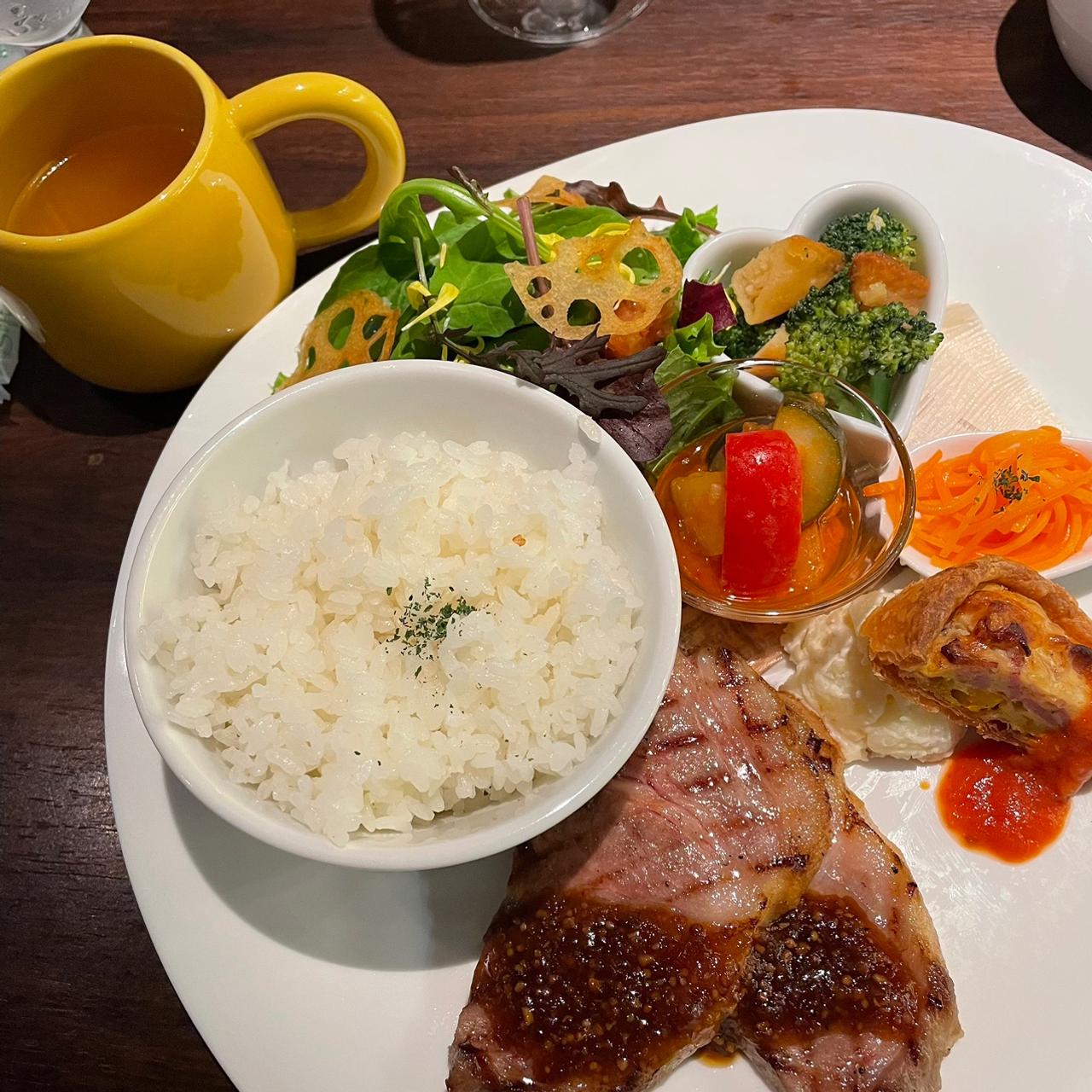 栗豚肩ロースのグリル 粒マスタードソース(スペインバル ミ・カーサ)の口コミ一覧 | おいしい一皿が集まるグルメコミュニティサービス「SARAH」