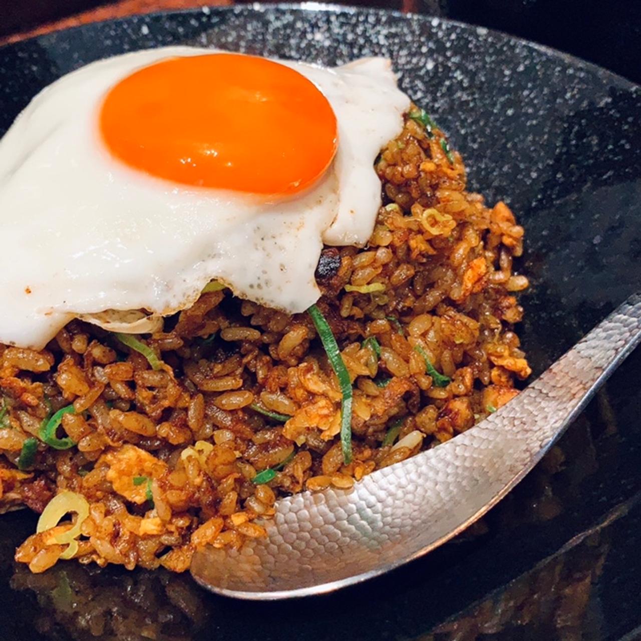 黒玉カレー炒飯(亀吉)の口コミ一覧 | おいしい！が増えるグルメアプリ「SARAH」