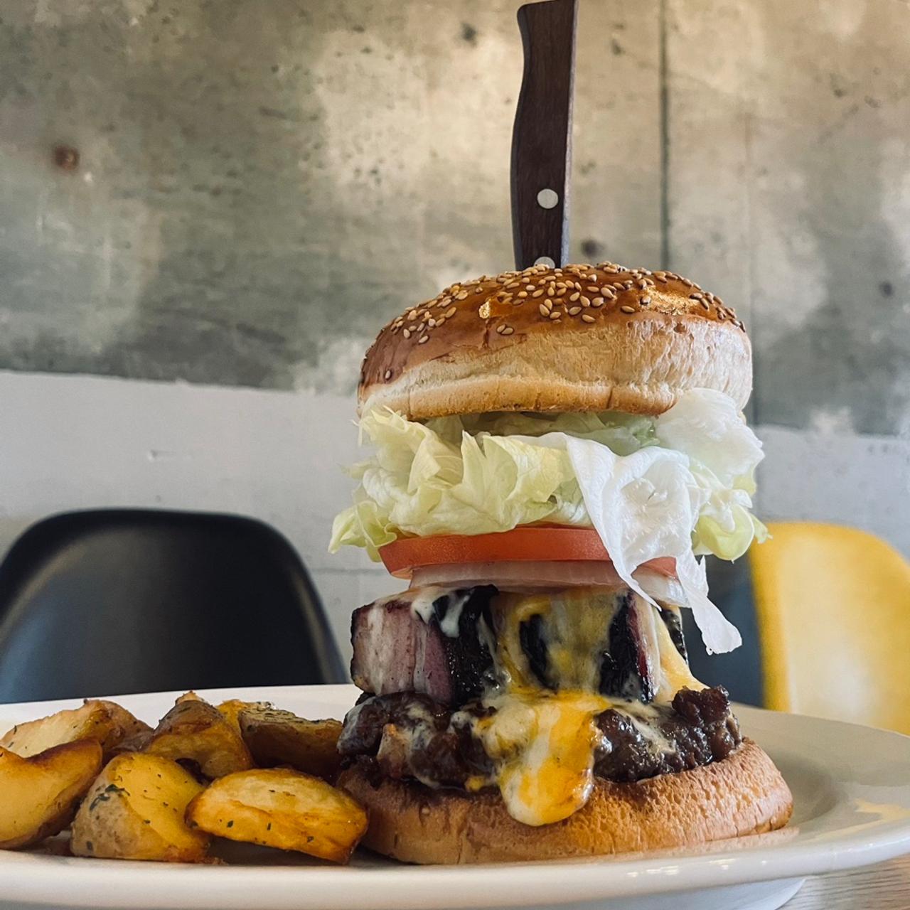 FAT BACON CHEESE BURGER(Overcook Burger Bar オーバークック・バーガー・バー)の口コミ一覧 ...