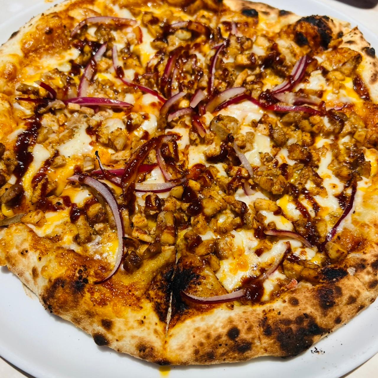 バーベキューチキンピザ(Hey's Diner)の口コミ一覧 | おいしい！が増えるグルメアプリ「SARAH」