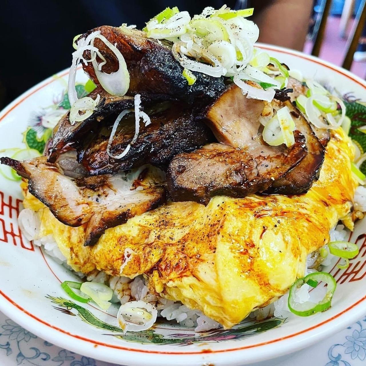 天津飯 チャーシュー増し(かし亀)の口コミ一覧 | おいしい！が増えるグルメアプリ「SARAH」