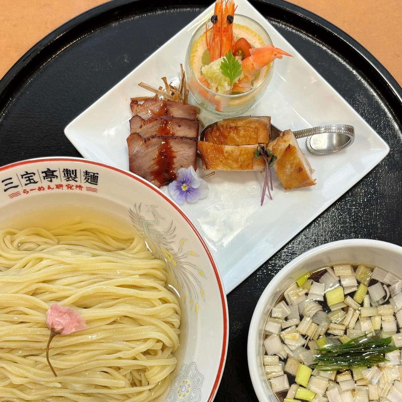 特製昆布水つけそば(三宝亭製麺)の口コミ一覧 | おいしい！が増えるグルメアプリ「SARAH」