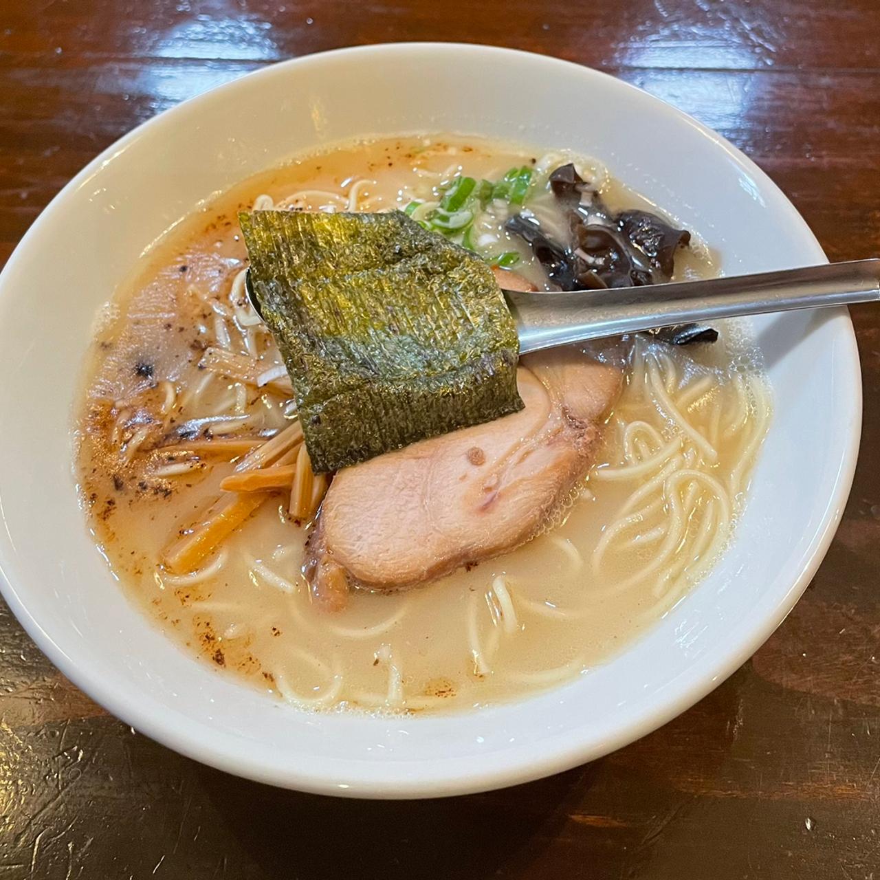 博多長浜風とんこつ塩ラーメン(風雅 （フウガ）)の口コミ一覧 | おいしい！が増えるグルメアプリ「SARAH」