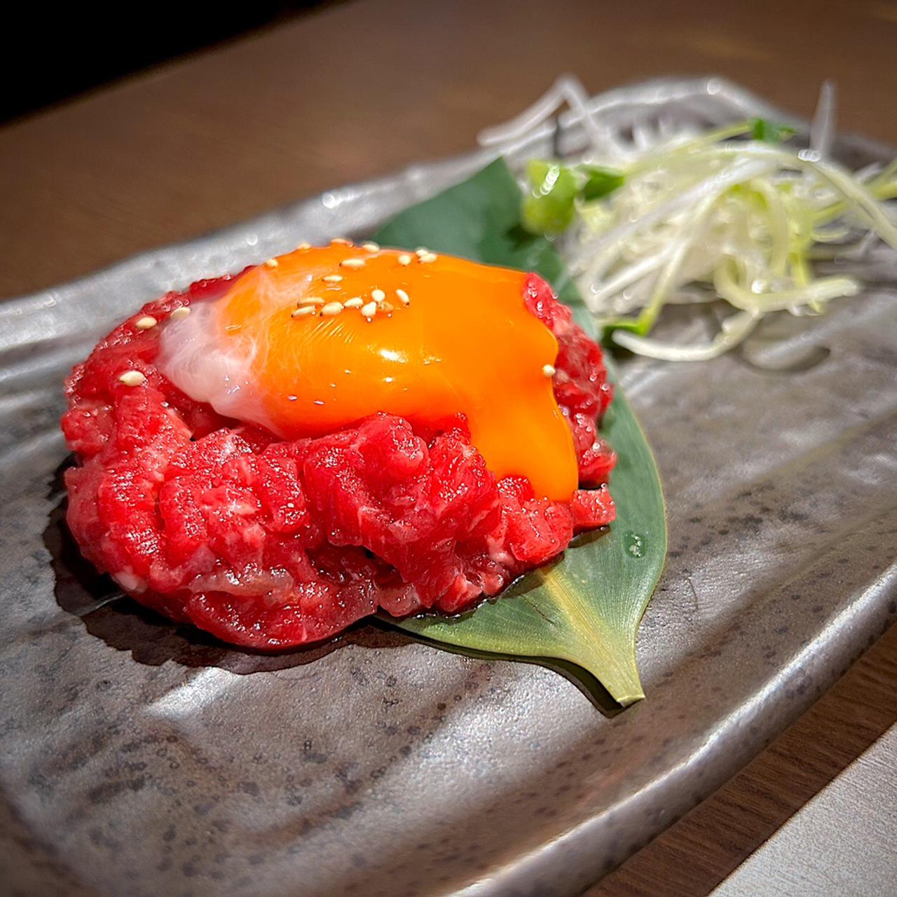 十勝牛ユッケStyle(BLUSTA ORAMOO （ブルスタ オラムー）)の口コミ一覧 | おいしい！が増えるグルメアプリ「SARAH」